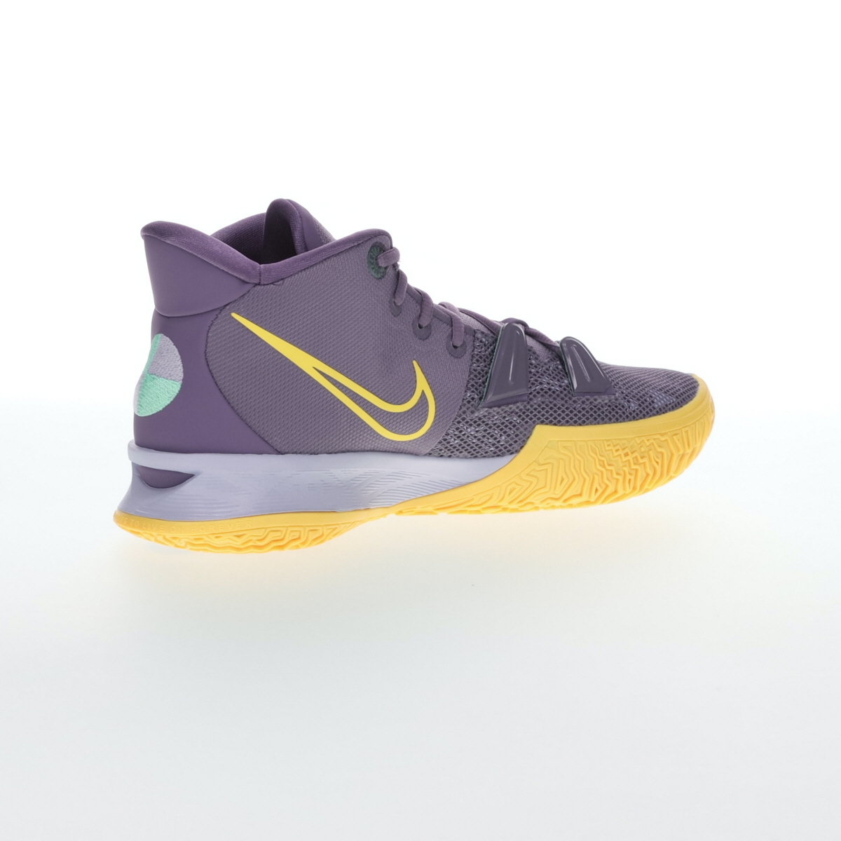 Nike KYRIE 7 | Sport Vision